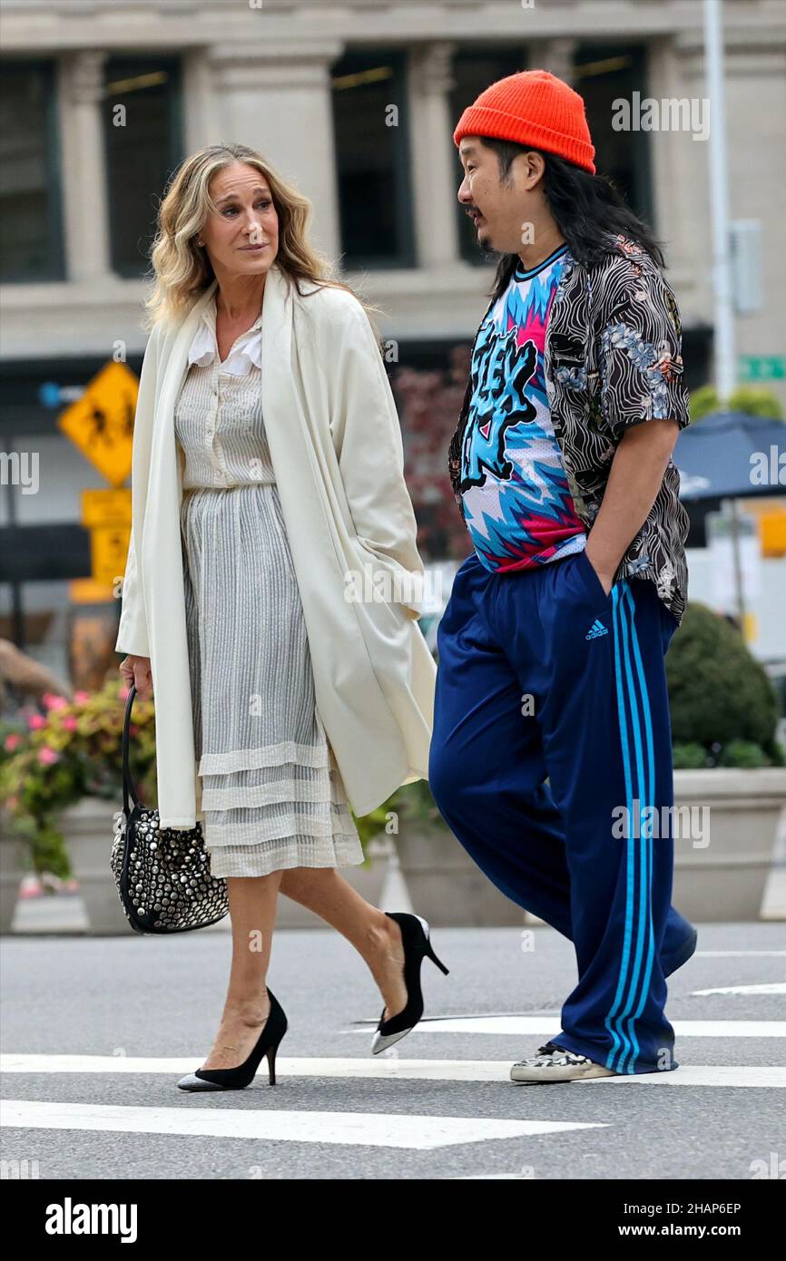 New York - NY - 20211107 Sarah Jessica Parker and Bobby Lee film a ...