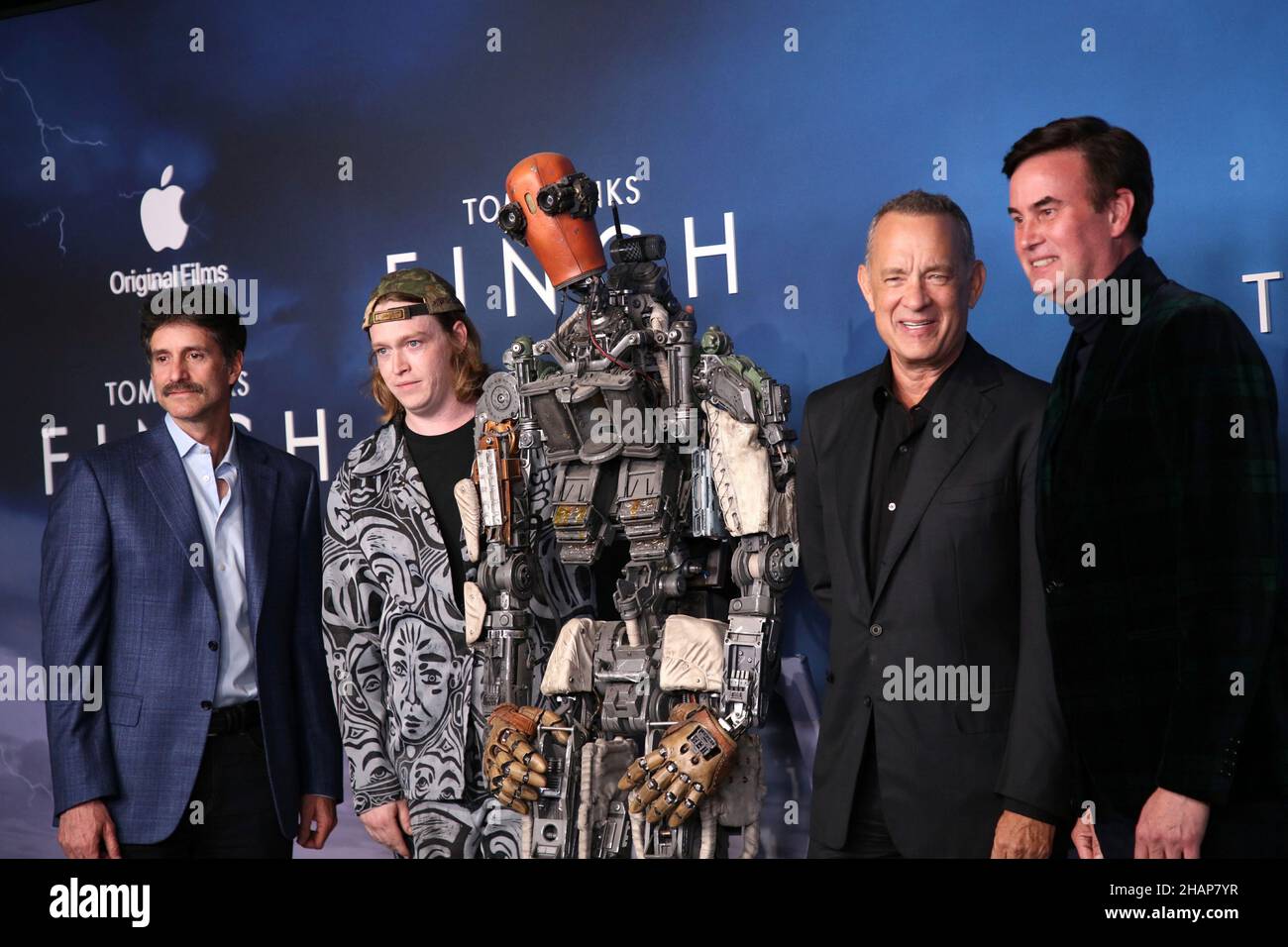 Los Angeles - CA - 20211102 The cast and other celebrities arrive for ...