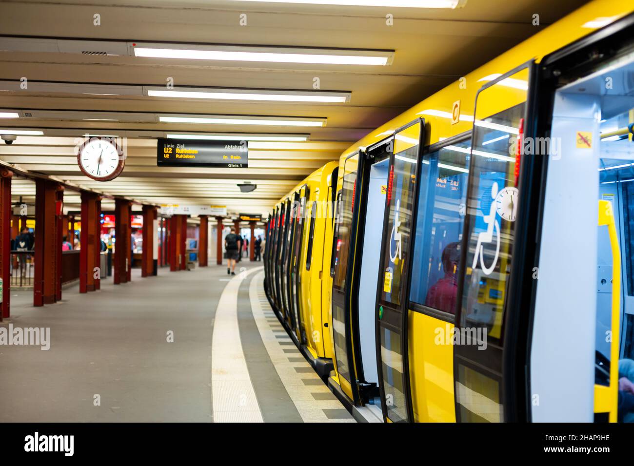 Modern subway. Yellow train at the station Stock Photo - Alamy