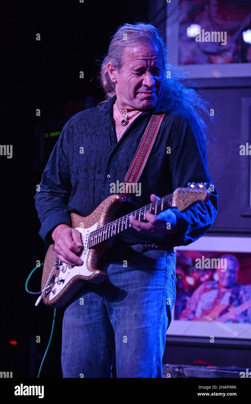 Miami - FL - 20211103 Chris Duarte performs at The Funky Biscuit ...