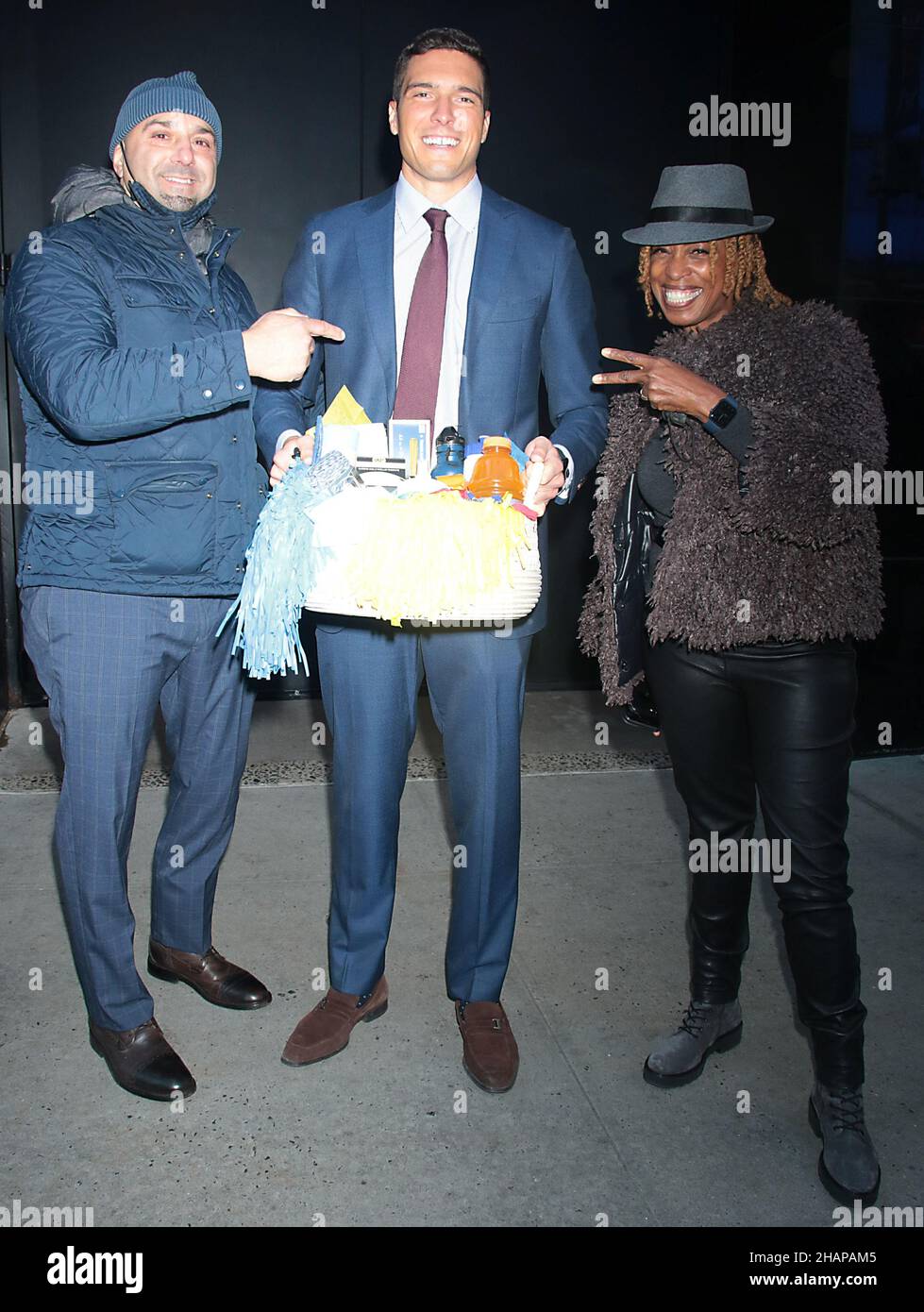 New York - NY - 20211105 Will Reeve is spotted leaving Good Morning ...