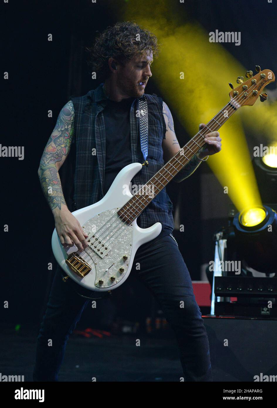 Hollywood - FL - 20211105-Asking Alexandria Performs at Seminole Hard ...