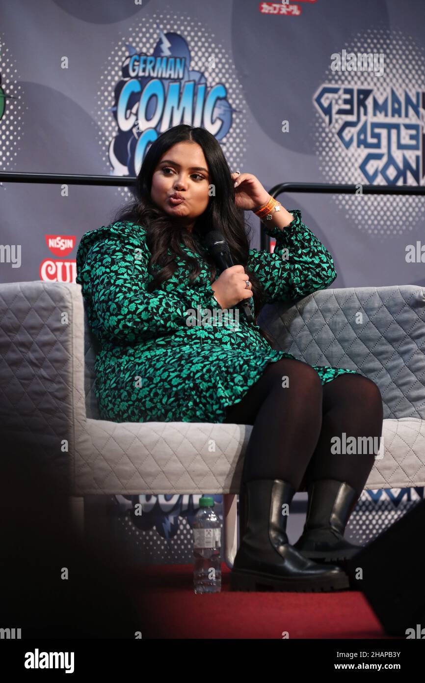 Afshan Azad Photo Shoot