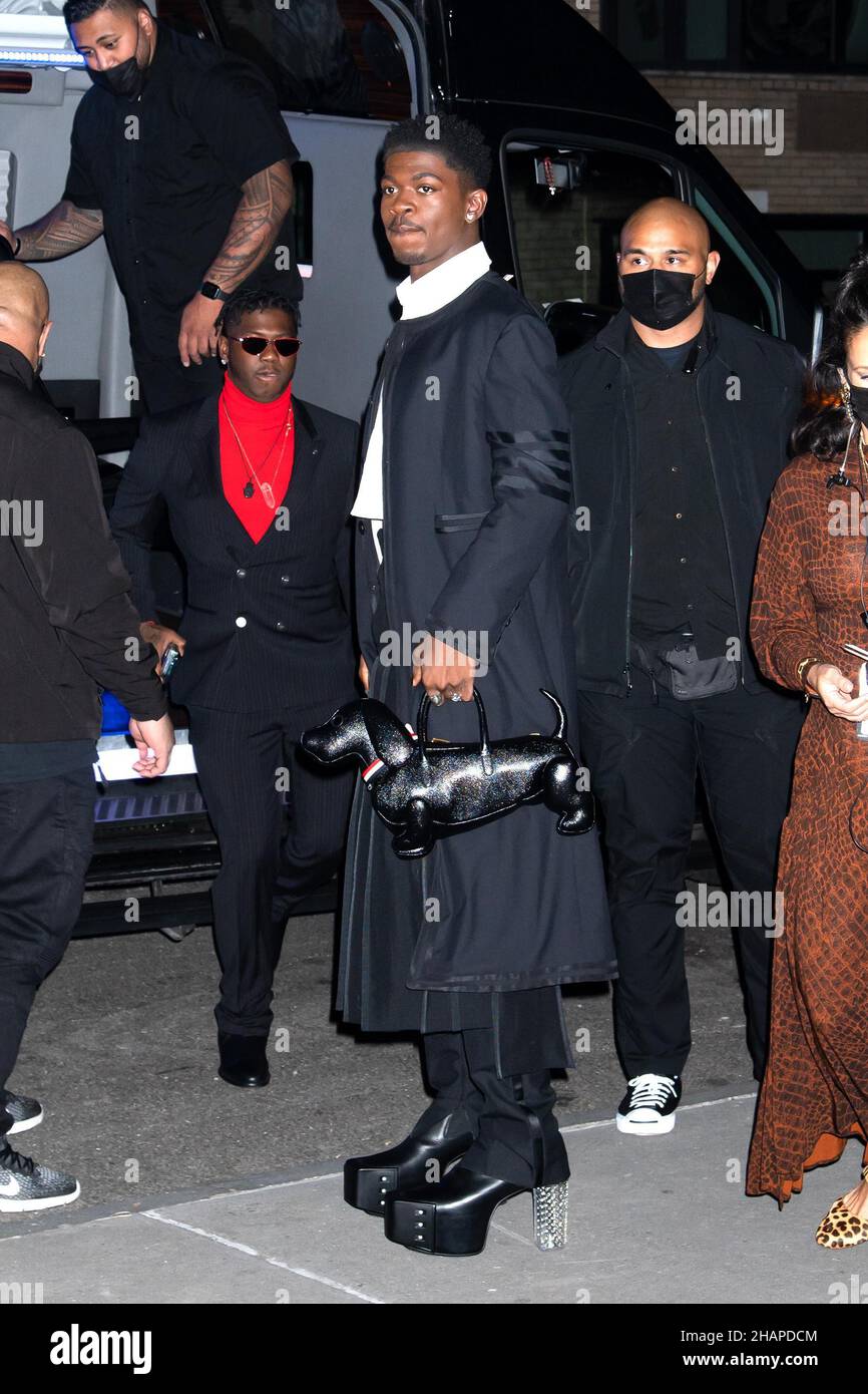 New York - NY - WSJ Innovator Awards-Outside Arrivals MOMANY - Ryan Reynolds - Janet Mayer Stock ...