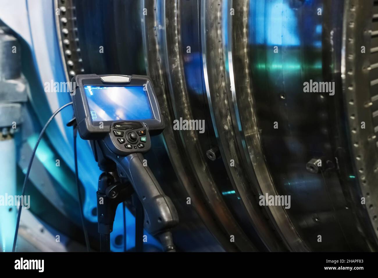 Industrial video endoscope for monitoring the internal state of gas ...