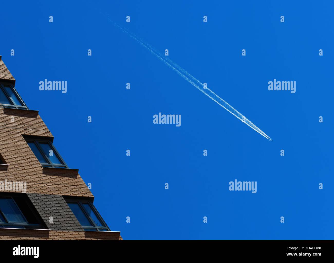 Falling jet diagonal trajectory background Stock Photo - Alamy