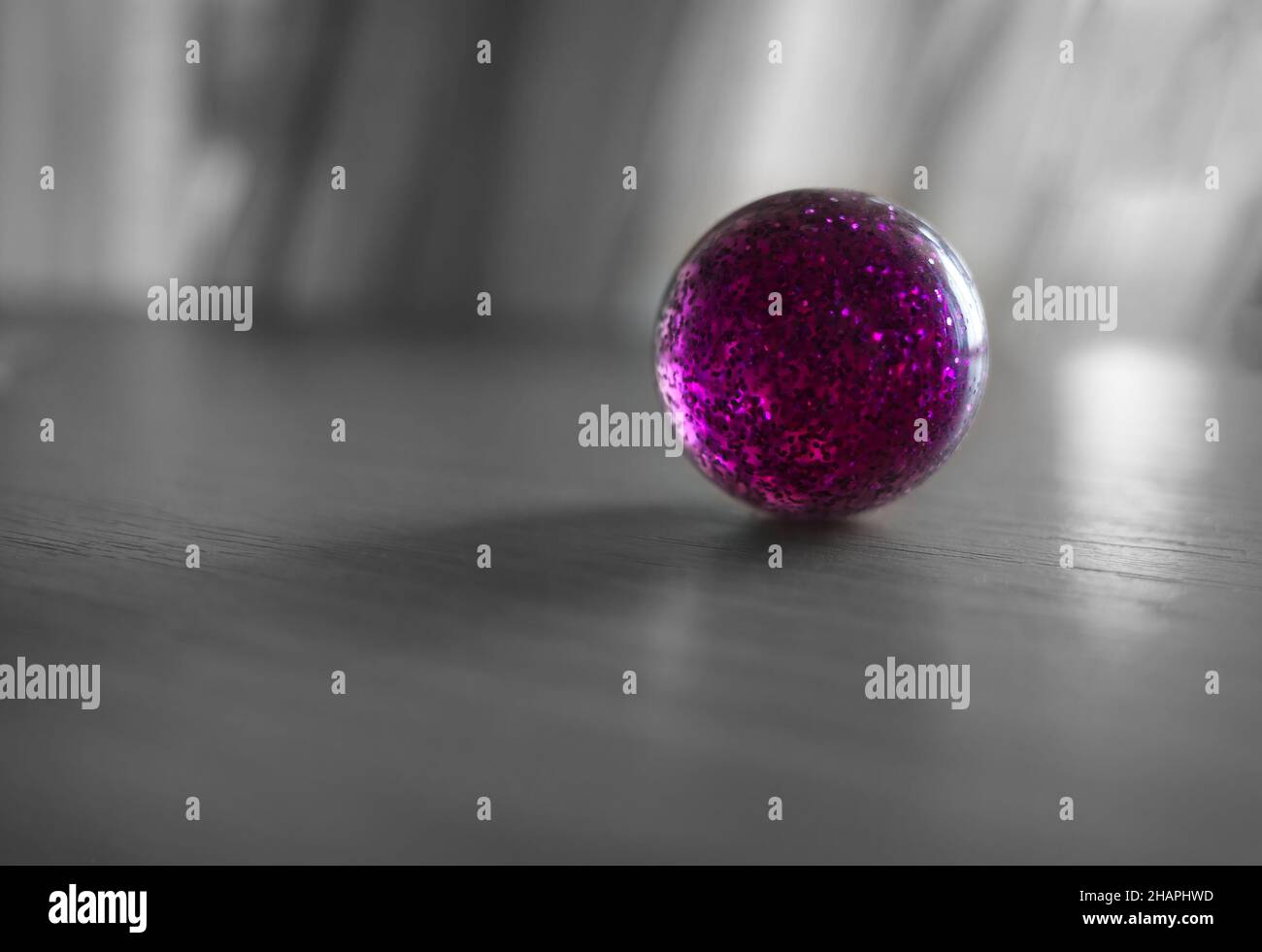 Abstract purple shape particles hi-res stock photography and images - Alamy