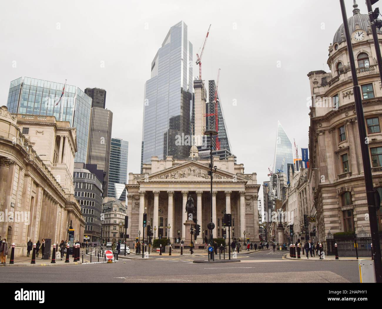 United Kingdom. 14th Dec, 2021. General view of the Bank of England ...
