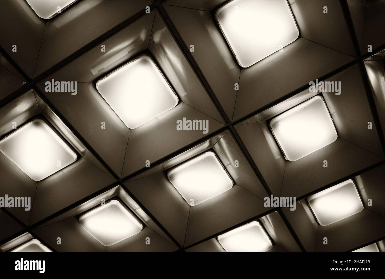 Vintage metro lamps hi-res stock photography and images - Alamy