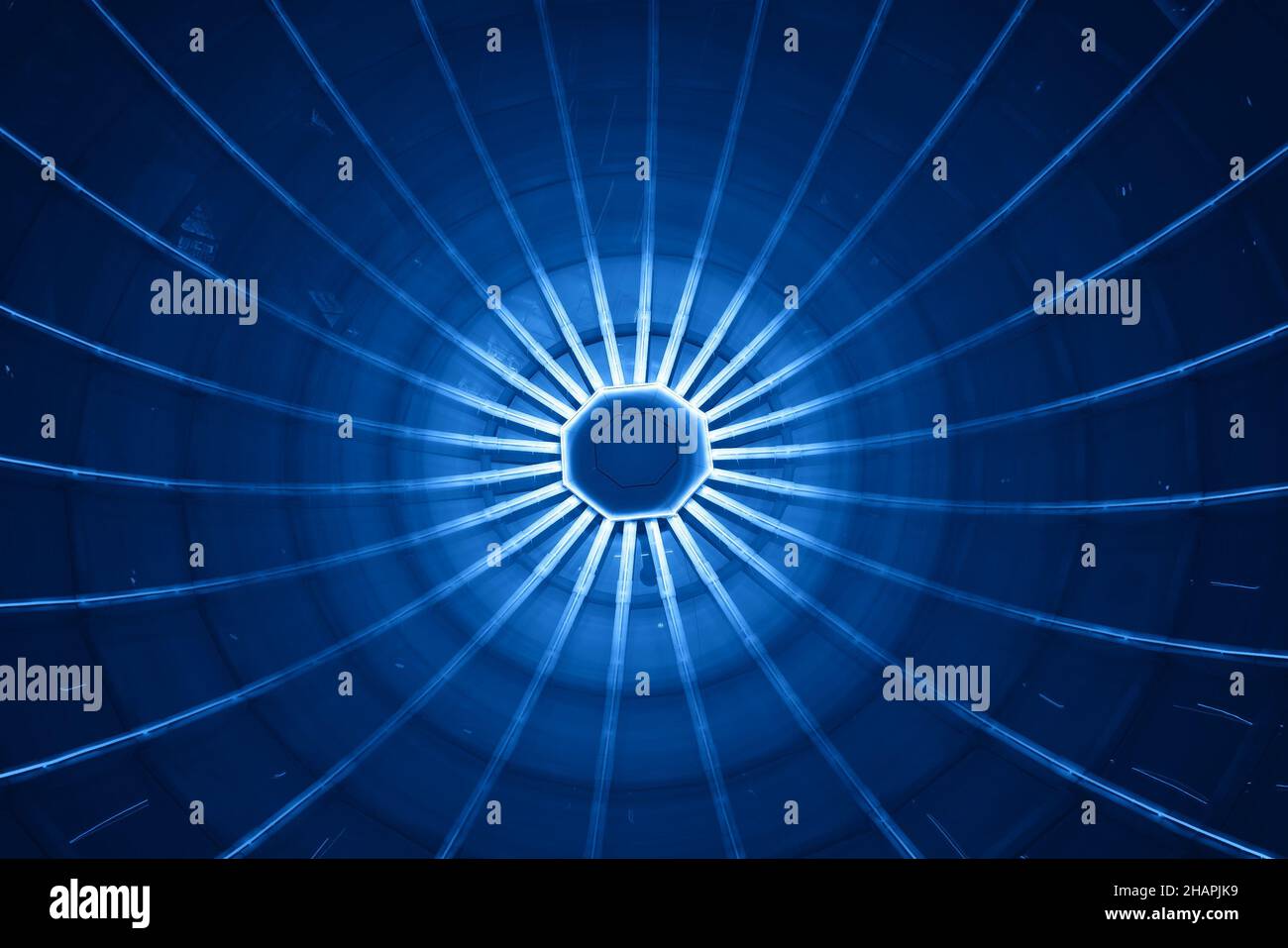 Radial web hi-res stock photography and images - Alamy