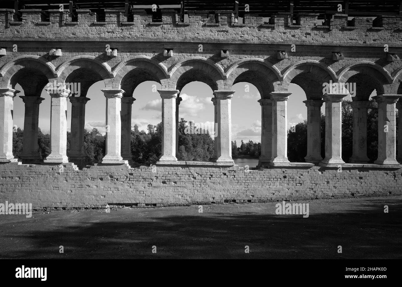 Black & white arc bridge architecture background Stock Photo - Alamy
