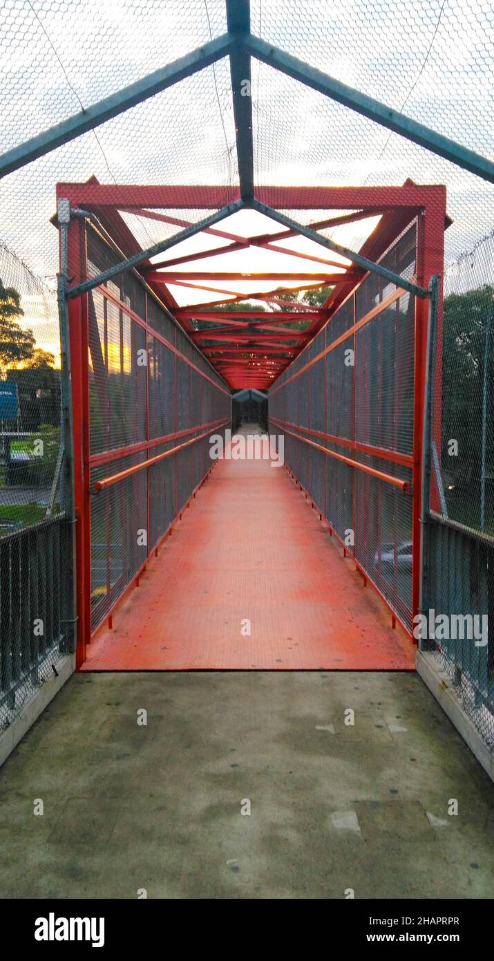 Pedestrian bridge over highway hi-res stock photography and images - Alamy