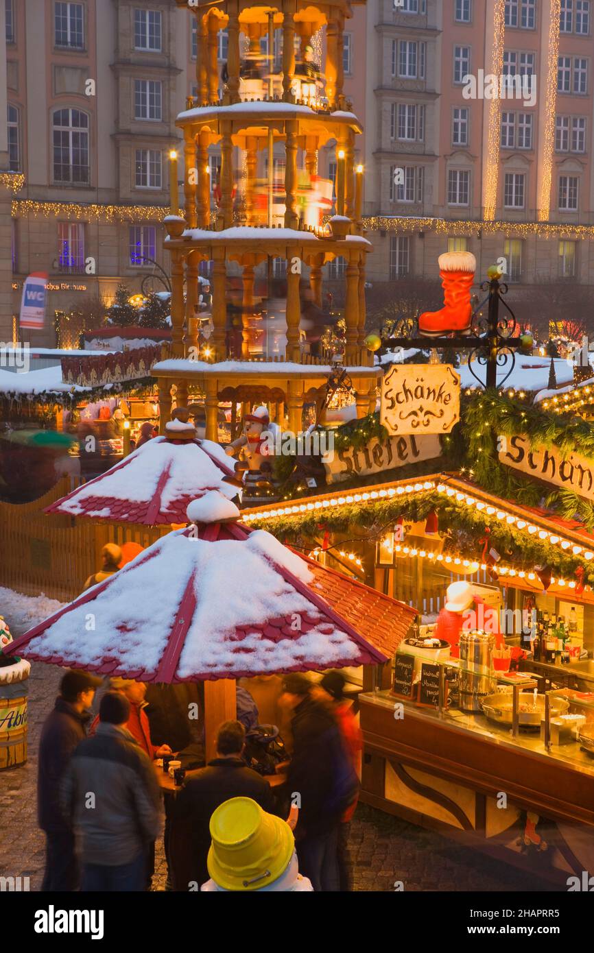 Striezel Christmas Market, Dresden, Saxony, Germany Stock Photo - Alamy