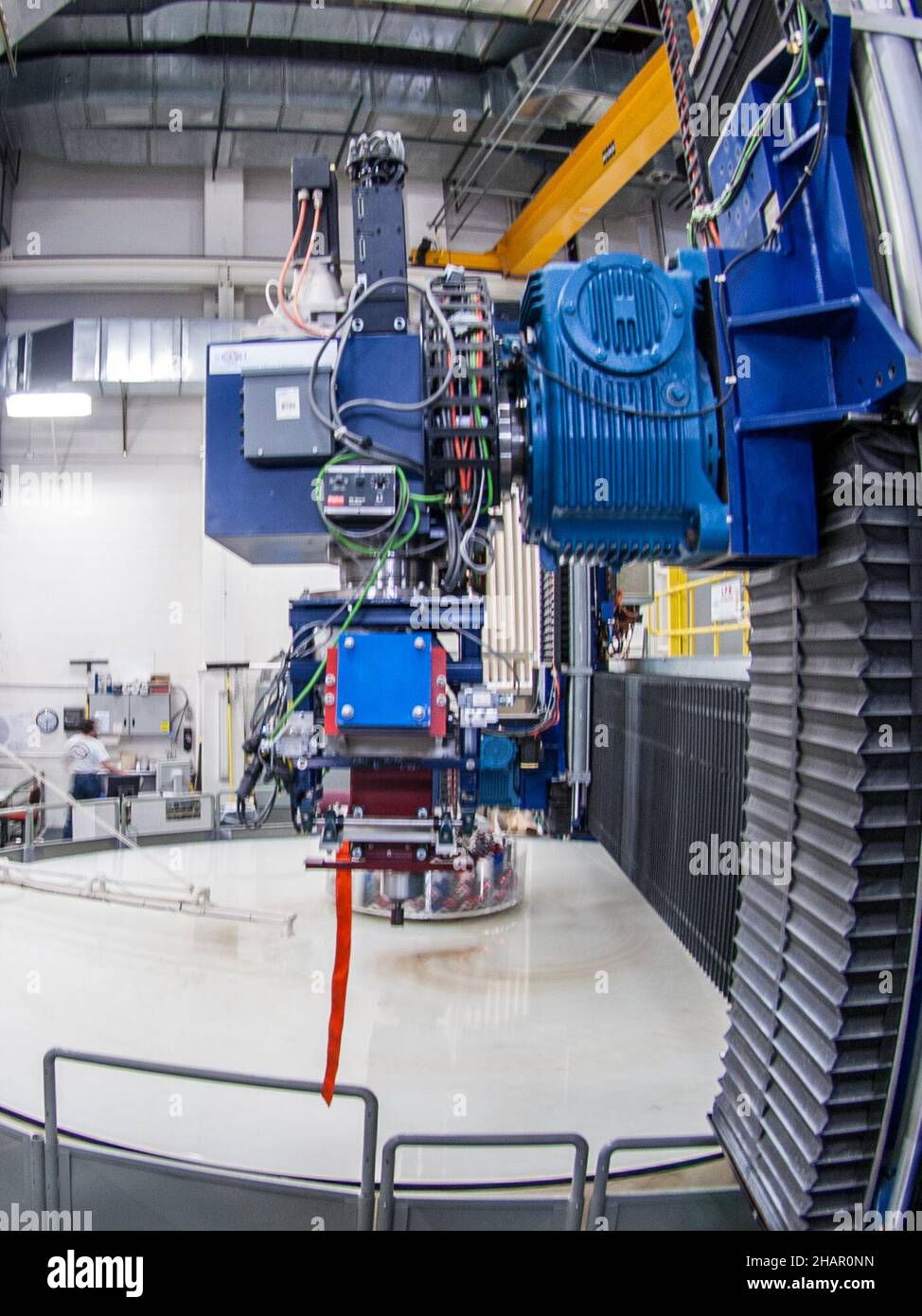 Tuscon, USA. 26 Apr, 2009. Polishing the mirror blank for the Giant ...