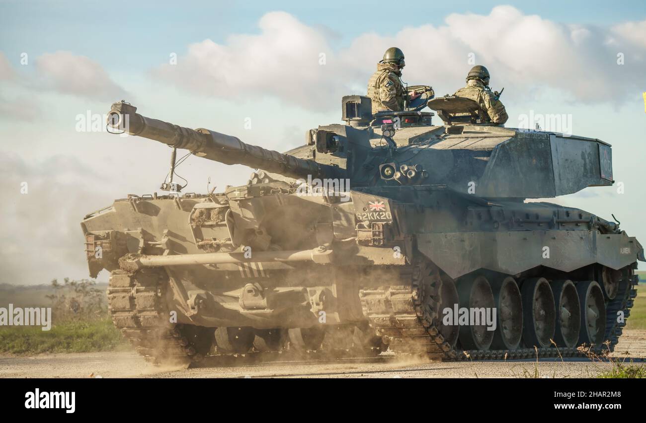 British army FV4034 Challenger 2 main battle tank in action on a ...