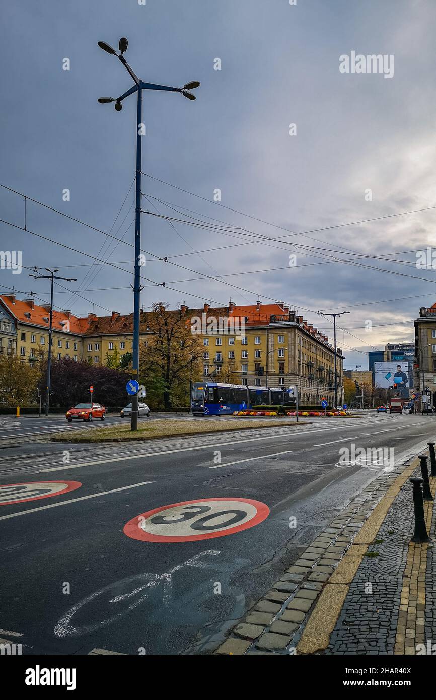 16 mph sign hi-res stock photography and images - Alamy