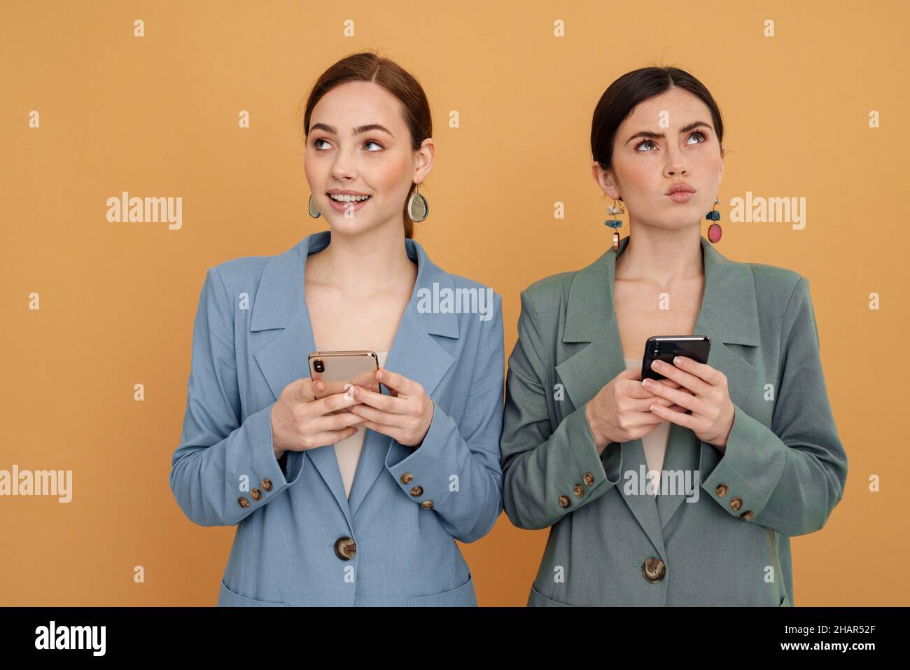 Opposite mobile hi-res stock photography and images - Alamy