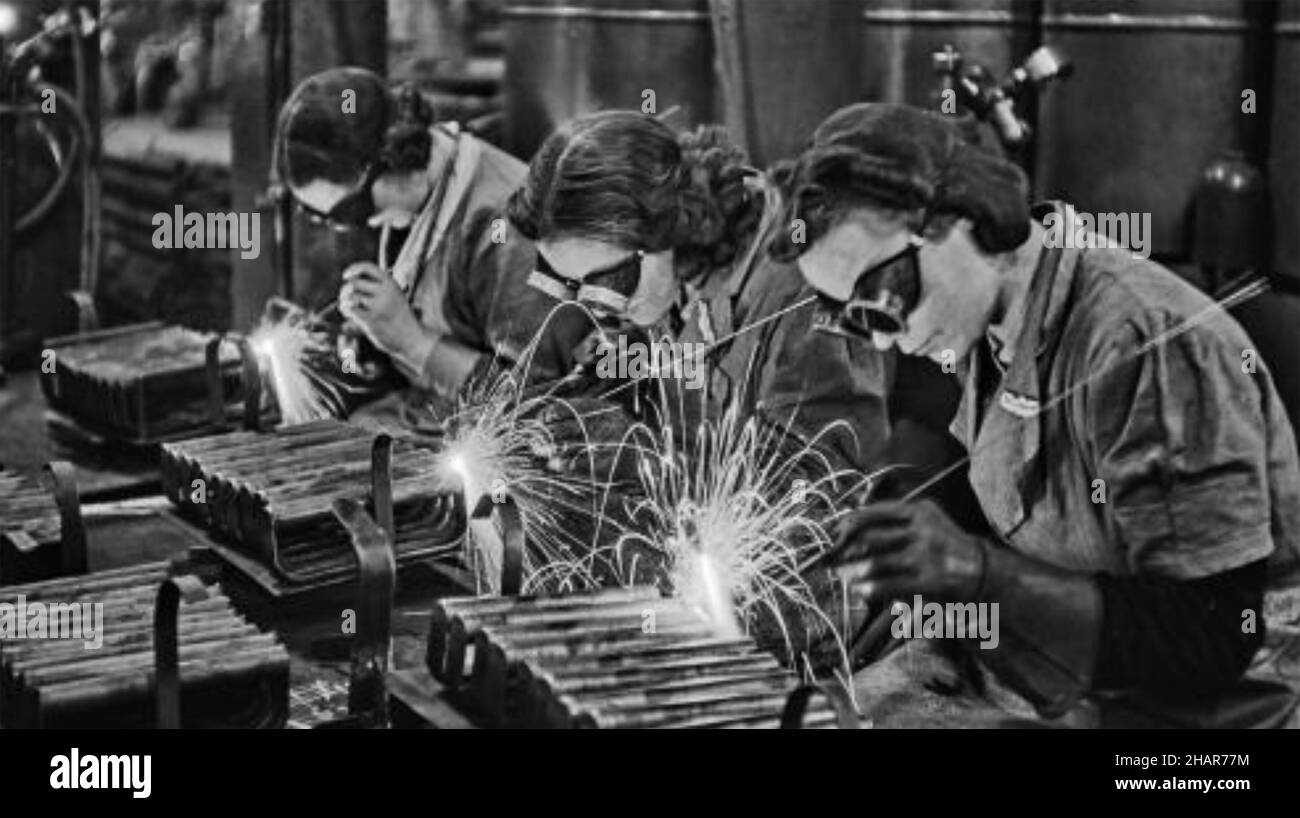 Munitions factory world war hi-res stock photography and images - Alamy