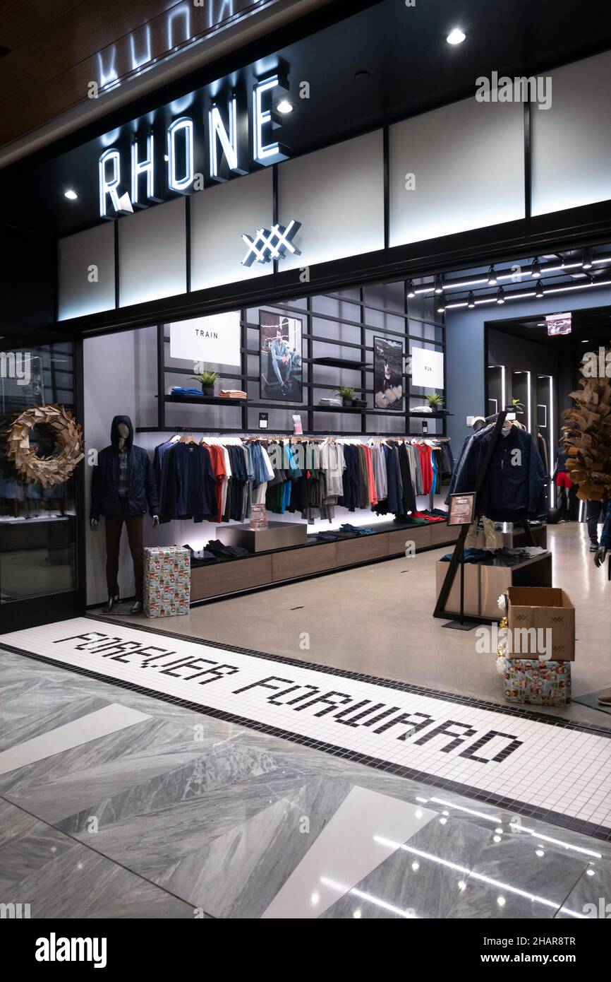 Shine Bright light display during the holiday season in The Shops at ...