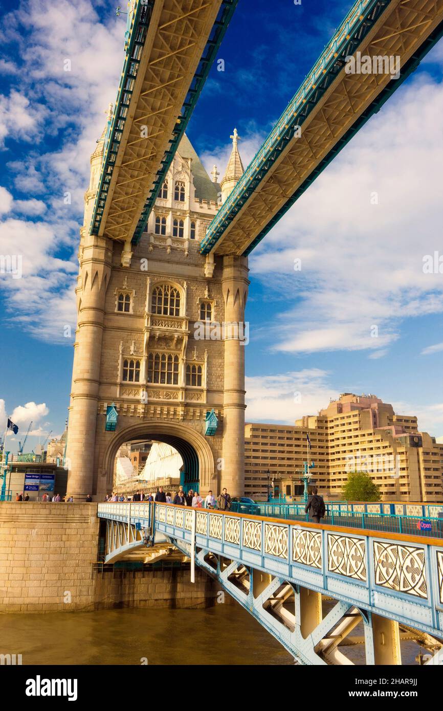 Gothic bridge architecture hi-res stock photography and images - Alamy