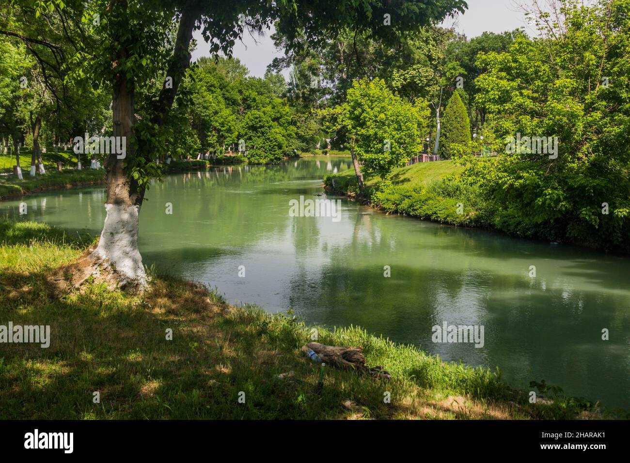 Ankhor canal in the center of Tashkent, Uzbekistan Stock Photo - Alamy