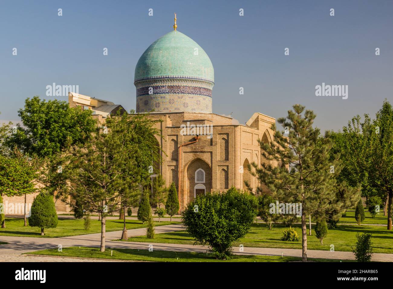 Kaffal Shashi Mausoleum, part of Hazrati Imom Ensemble in Tashkent ...