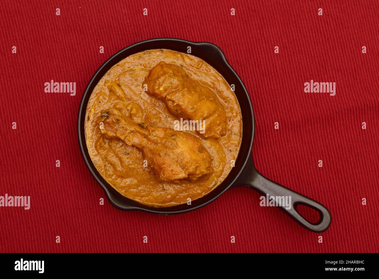 Top View of Murgh Makhani in Pan, Butter Chicken Stock Photo - Alamy