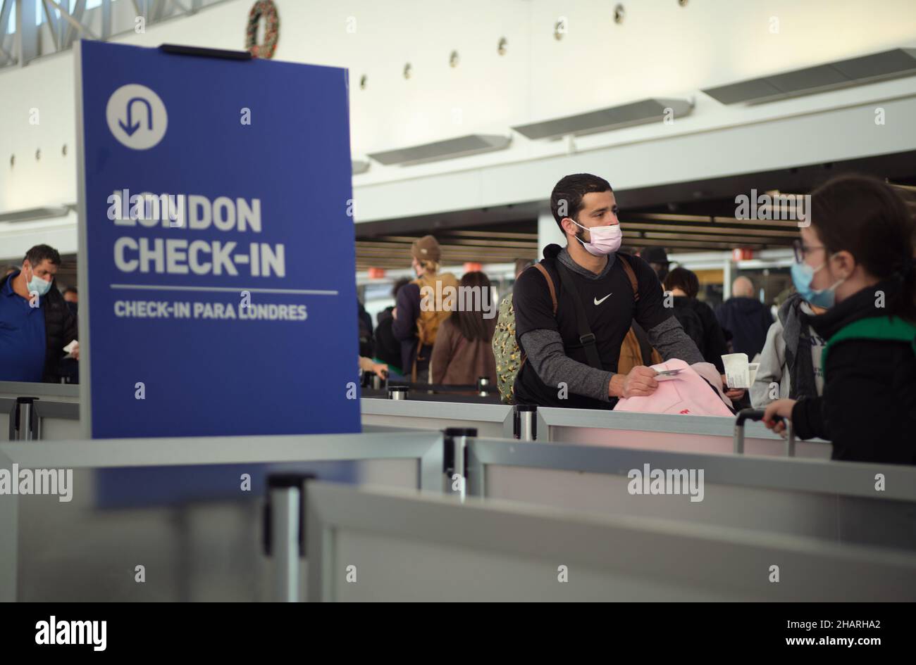 New York, New York, USA. 13th Dec, 2021. JetBlue Airlines London check ...