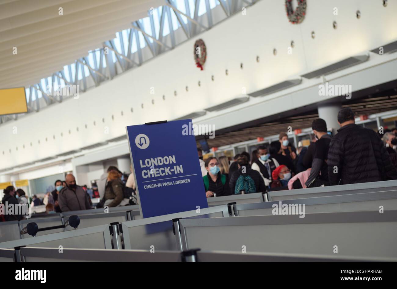 New York, New York, USA. 13th Dec, 2021. JetBlue Airlines London check ...