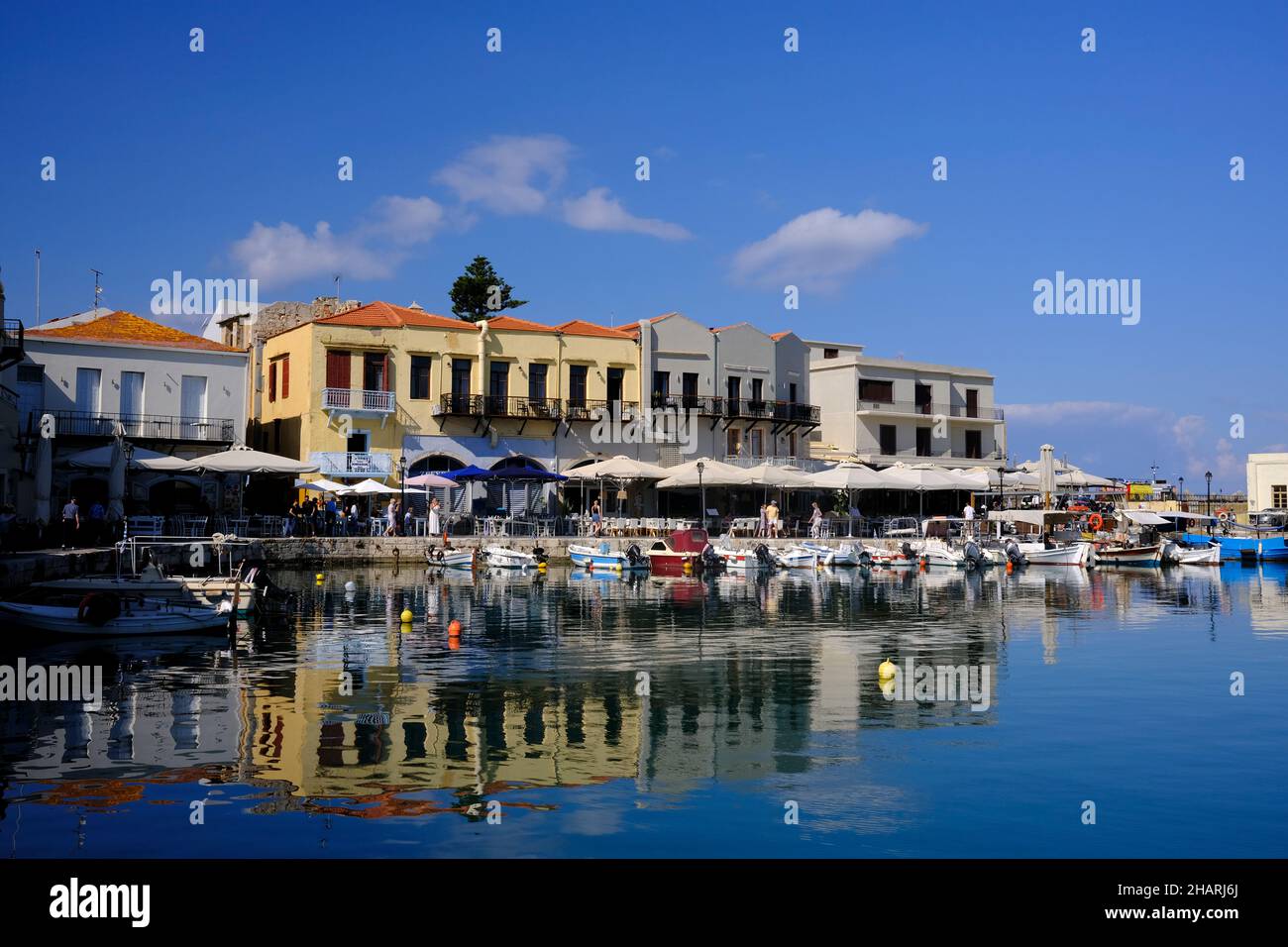 Old harbour rethymnon crete greece hi-res stock photography and images ...
