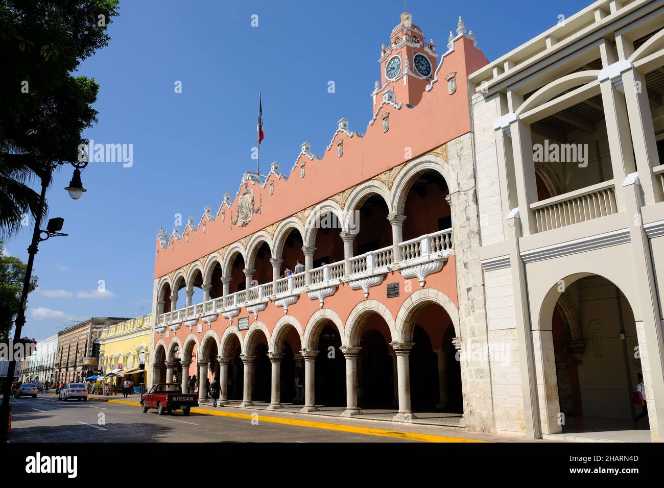 Mexico Merida - Plaza Grande colonial building facade Stock Photo - Alamy