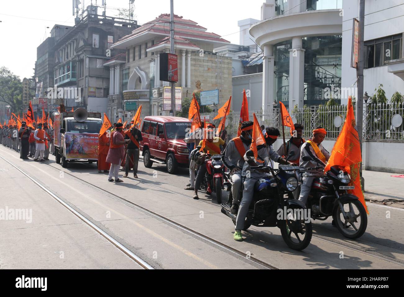 Kolkata, West Bengal, India. 14th Dec, 2021. Members of the Bajrang Dal ...