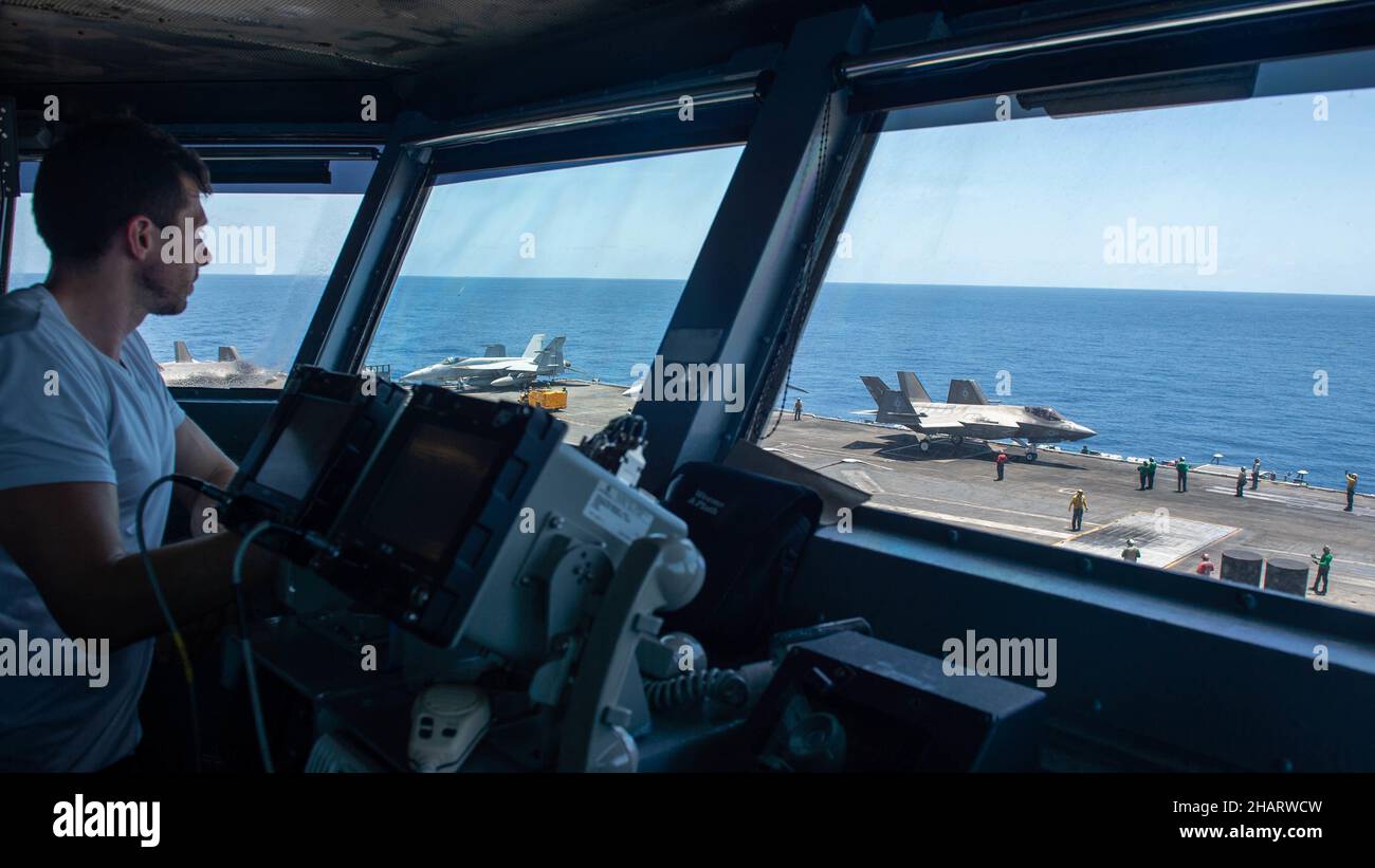 211211-N-MD461-1042 SAVU SEA (Dec. 11, 2021) Dr. Keith Zirkle, a ...