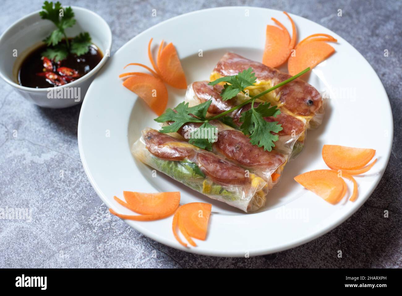Summer Roll (Goi cuon) is a Vietnamese snack with ingredients including ...