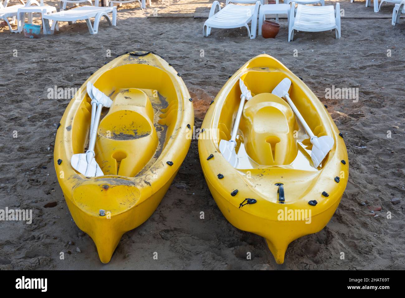 Dirty canoes hi-res stock photography and images - Alamy