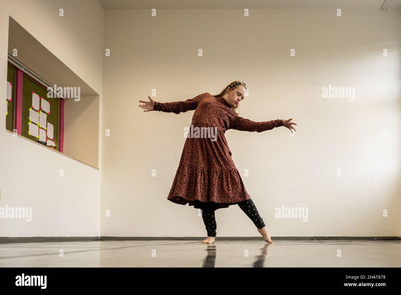 Bremen, Germany. 26th Nov, 2021. The 30-year-old Neele Buchholz from ...