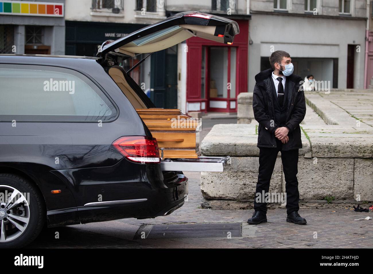 Paris, France, 15/12/2021, The coffin during the funeral of Maryse ...