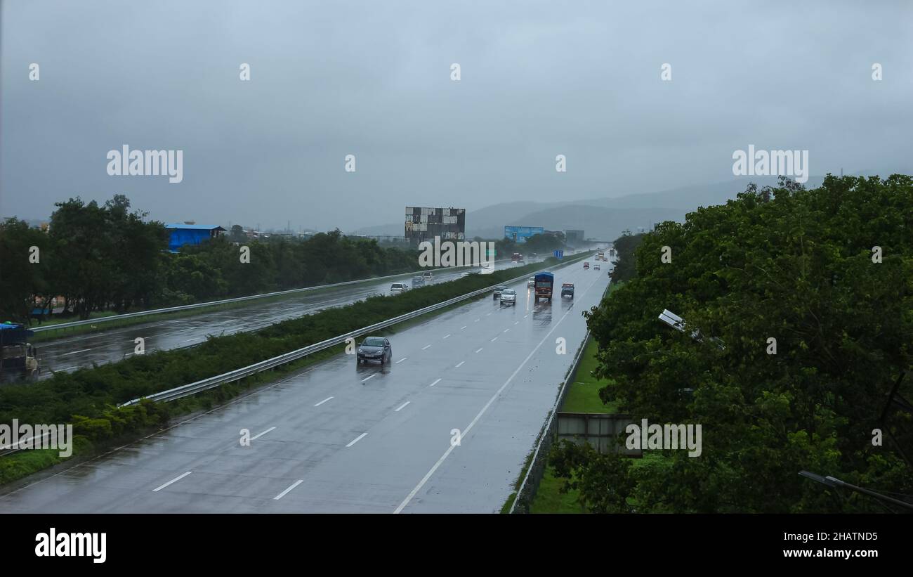 Mumbai Pune Expressway High Resolution Stock Photography and Images - Alamy