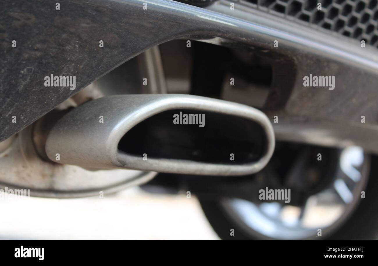 Car exhaust detail hi-res stock photography and images - Alamy
