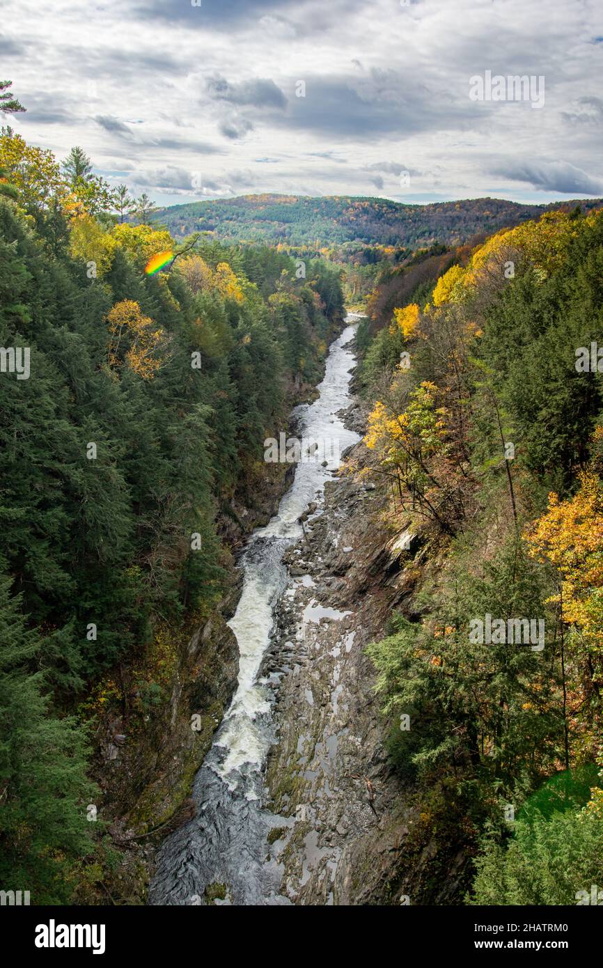 Beautiful autumn view with a river in Quechee Gorge, Vermont Stock ...