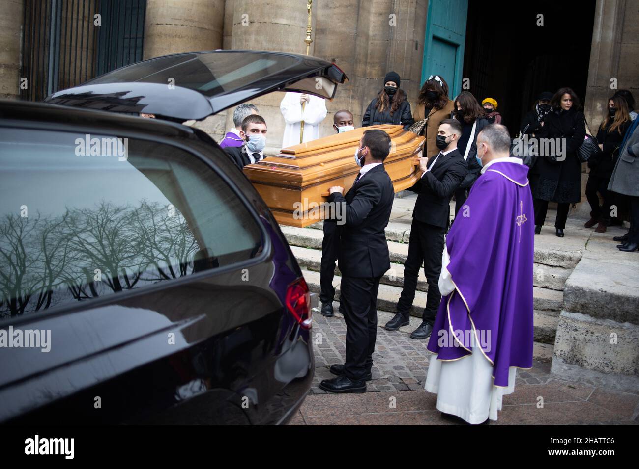Paris, France, 15/12/2021, The coffin during the funeral of Maryse ...