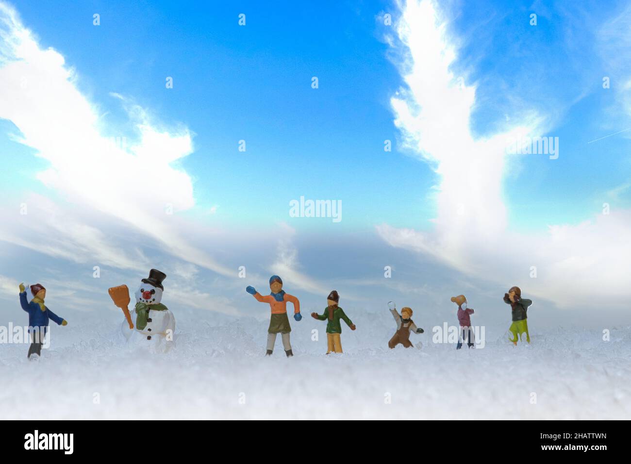 Children snowballs throwing hi-res stock photography and images - Alamy