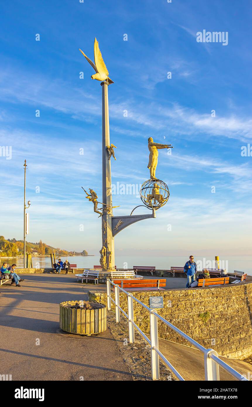 Magical Post (Magische Säule) by sculptor Peter Lenk on the harbour ...
