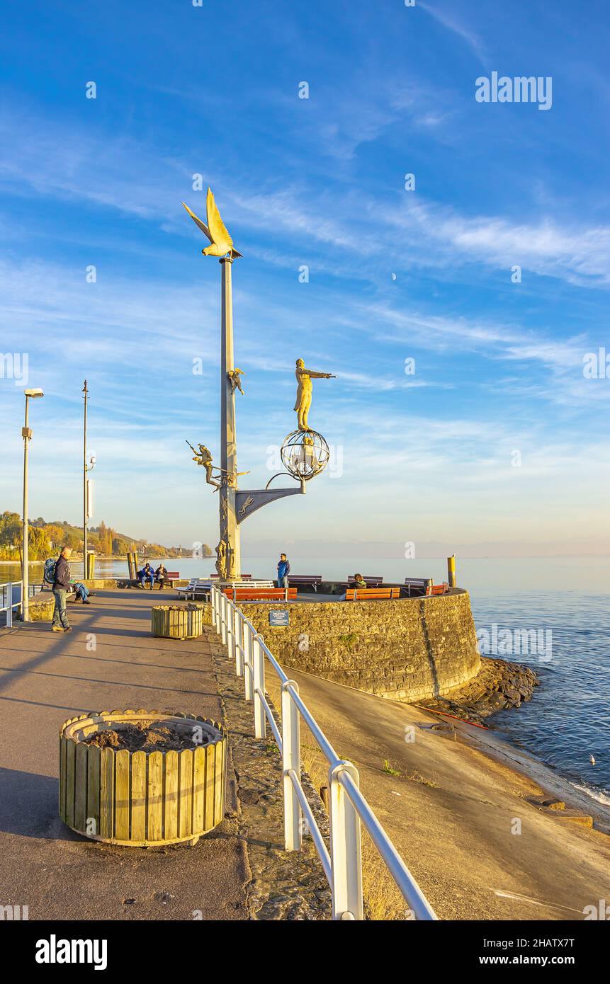 Magical Post (Magische Säule) by sculptor Peter Lenk on the harbour ...