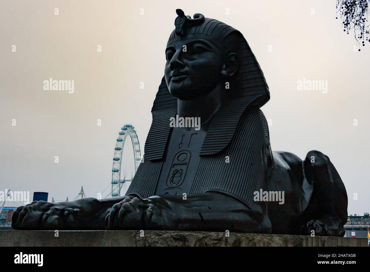 Statue sphinx london embankment hi-res stock photography and images - Alamy