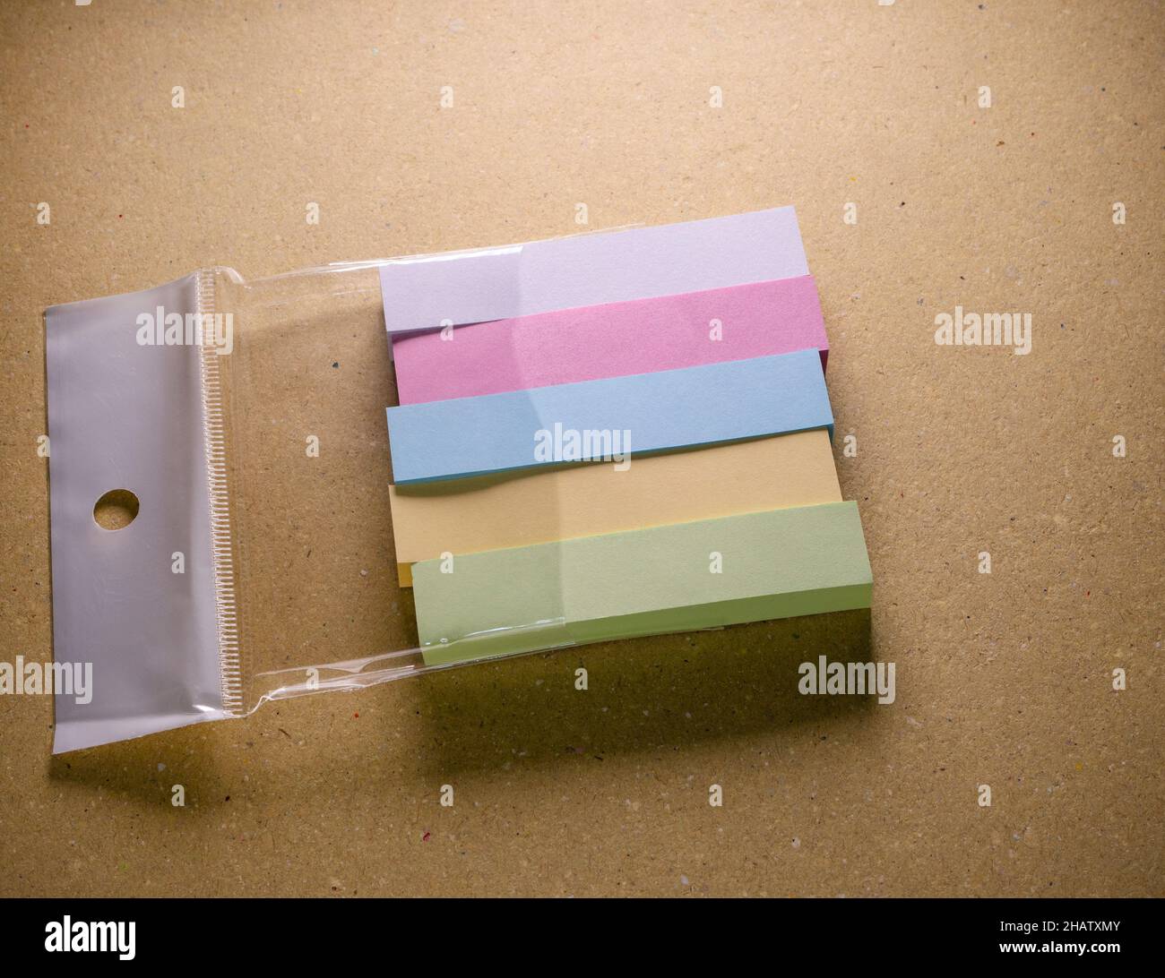 Empty space note papers for copy space your own words Stock Photo - Alamy