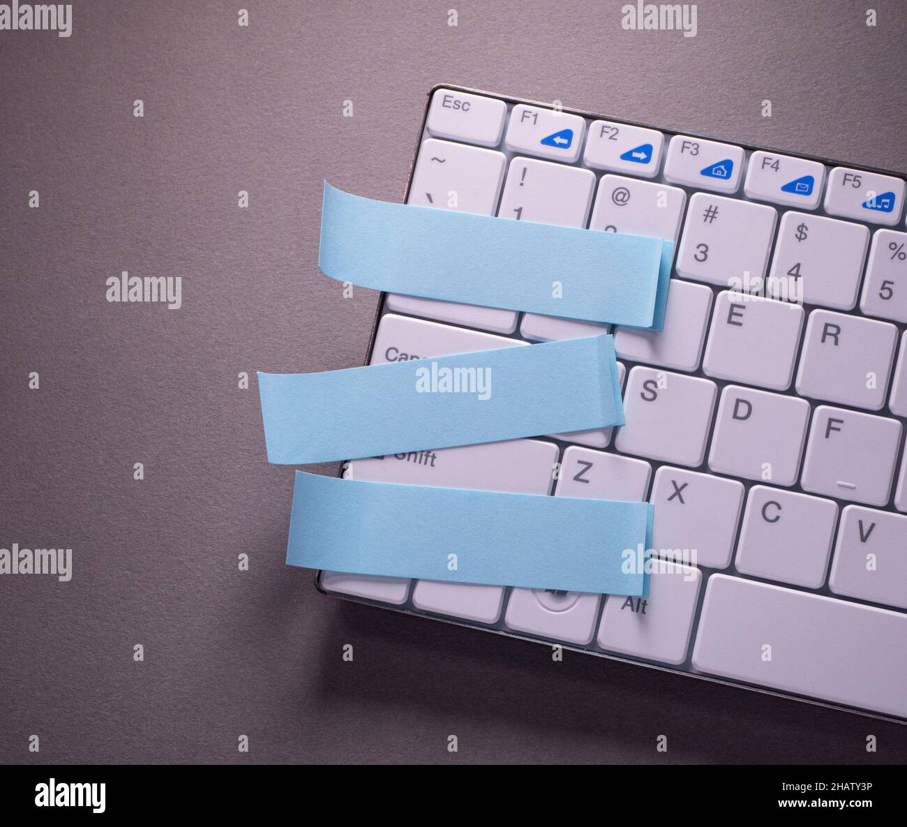 Empty space note papers for copy space your own words Stock Photo - Alamy