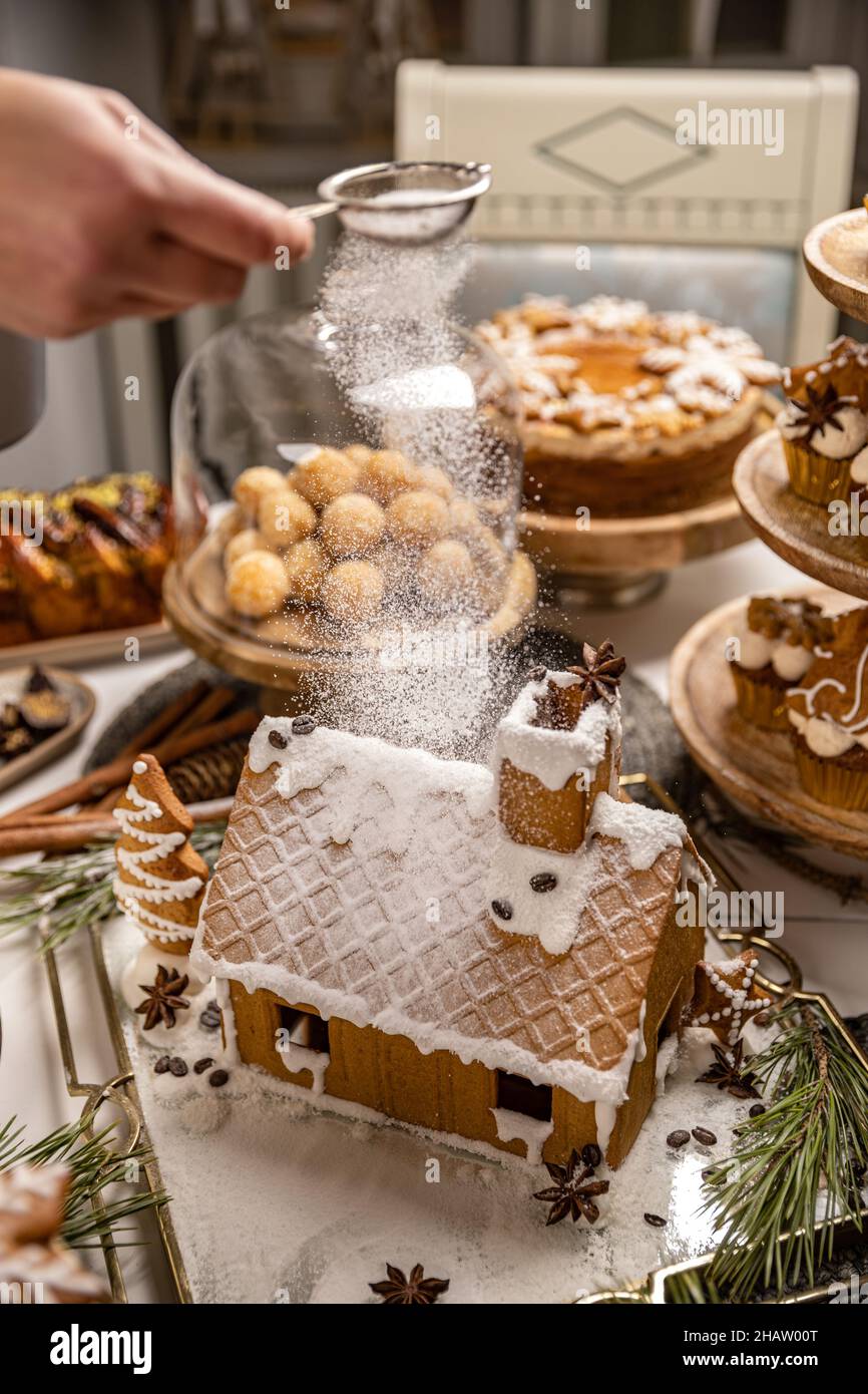 Table of sweets hi-res stock photography and images - Alamy