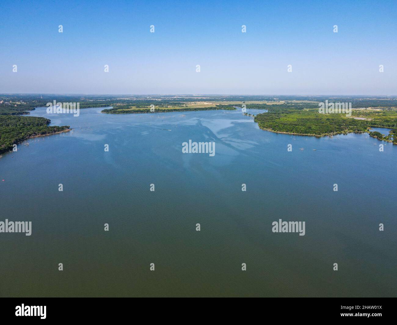 Beautiful aerial view of nature on the shore of Lake Waco in Texas ...