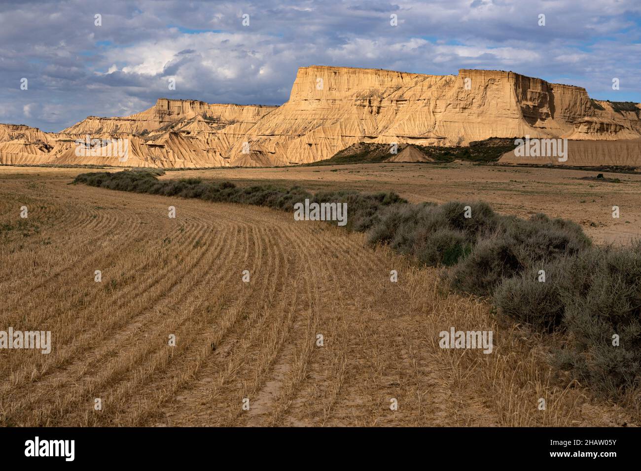 Singular rock hi-res stock photography and images - Alamy